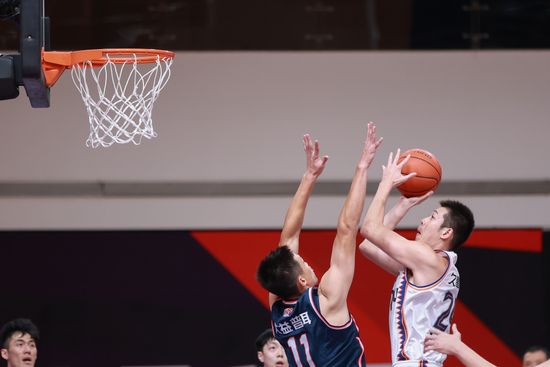 Ren Junwei R Shanghai Sharks Shoots Editorial Stock Photo - Stock Image ...