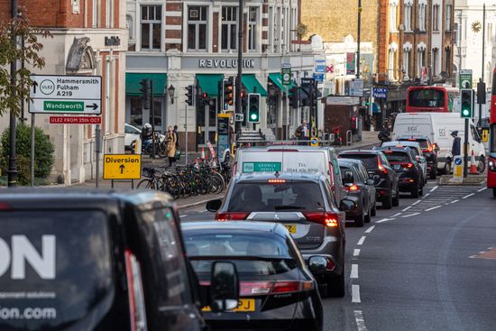 Heavy Traffic Cars Queue Traffic Lights Editorial Stock Photo - Stock ...