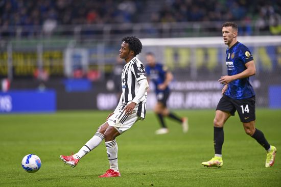 Juan Cuadrado Juventus Ivan Perisic Inter Editorial Stock Photo - Stock ...