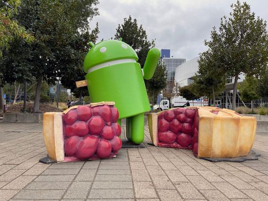 View Android Lawn Statues Google Headquarters Editorial Stock Photo ...