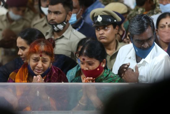 People Pay Their Last Respects Public Editorial Stock Photo - Stock ...