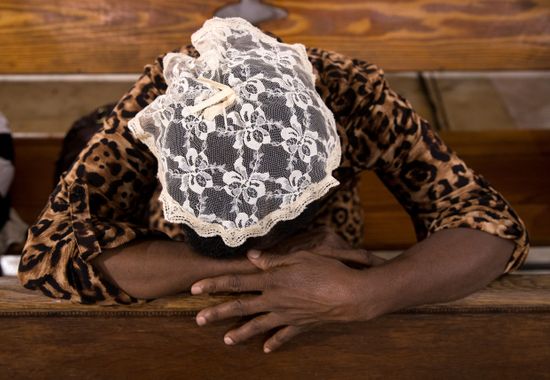 Woman Prays During Religious Service Eglise Editorial Stock Photo ...
