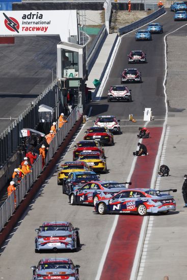 Pitlane Redaktionelles Stockfoto – Stockbild | Shutterstock