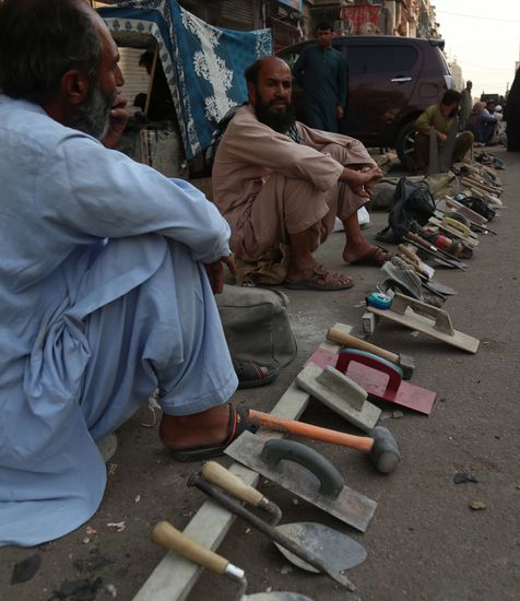 Pakistani Laborers Who Work On Daily Editorial Stock Photo - Stock ...