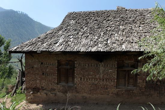 Old Traditional Kashmiri Gujjar House Wooden Editorial Stock Photo ...