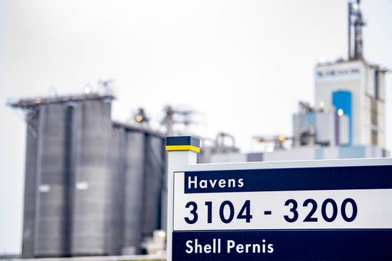Exterior View Shells Refinery Pernis Netherlands Editorial Stock Photo ...