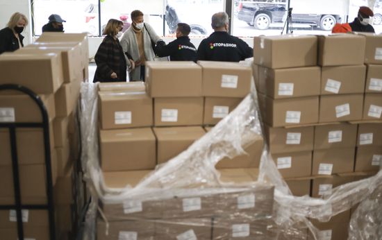 Volunteers Handout Boxes Food Thanksgiving Food Editorial Stock Photo ...