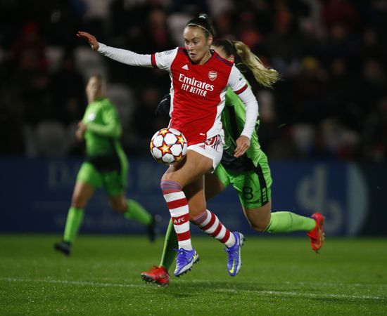 Caitlin Foord Arsenal Holds Laura Guldbjerg Editorial Stock Photo ...