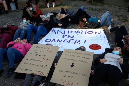 During Diein Sheet Read Animation Danger Editorial Stock Photo - Stock ...