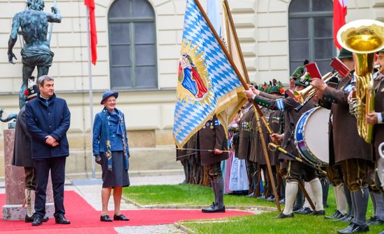 Adel Prime Minister Markus Welcomes Queen Editorial Stock Photo - Stock ...