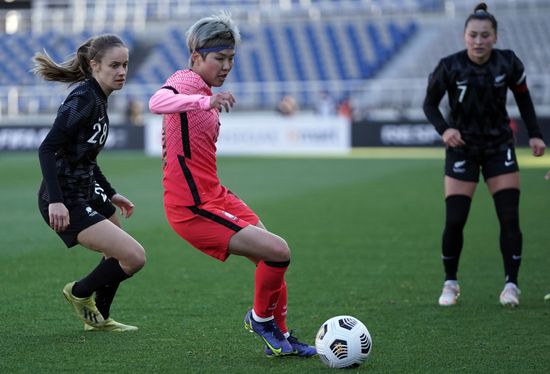 Katie Rood New Zealand Competes Ball Editorial Stock Photo - Stock ...
