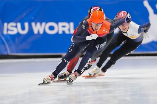 Suzanne Schulting Front Netherlands Competes During Editorial Stock ...