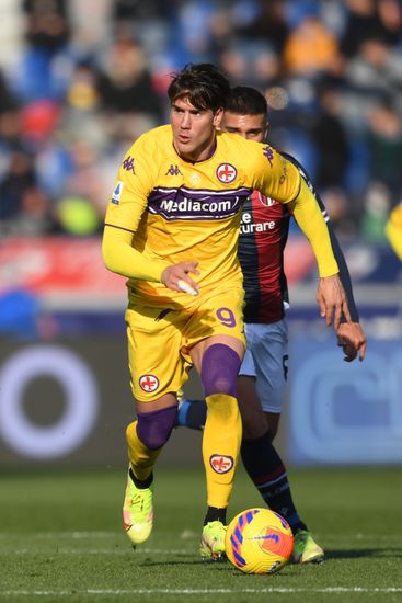 Dusan Vlahovic Fiorentina Nicolas Dominguez Bologna Editorial Stock ...