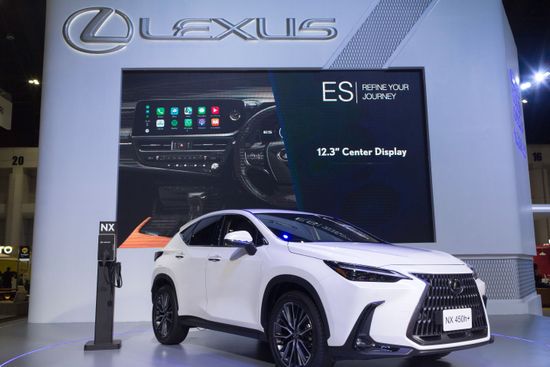 Dec 3 2021 Lexus Brand Has Editorial Stock Photo - Stock Image ...