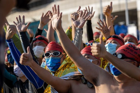 Competitors Make Their Way Start Line Editorial Stock Photo - Stock ...