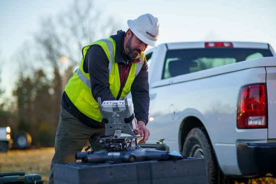 Verizon Response Team Sets Wifi Mobile Editorial Stock Photo - Stock ...
