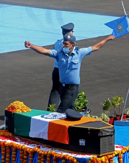 Indian Air Force Officials Pay Tribute Editorial Stock Photo - Stock ...