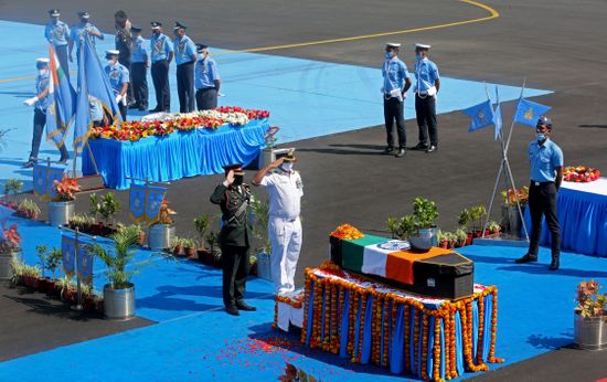 Indian Air Force Officials Pay Tribute Editorial Stock Photo - Stock ...