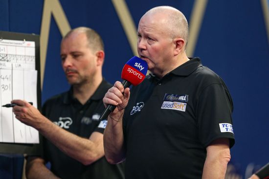 Pdc Darts Referee George Noble During Redaktionelles Stockfoto ...