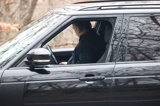 Exclusive Hilaria Baldwin Spotted Speaking Hamptons Editorial Stock ...