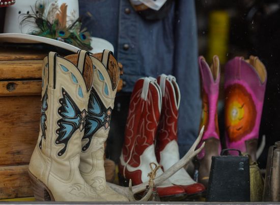 Cowboy Boots Storefront On Main Street Editorial Stock Photo - Stock ...