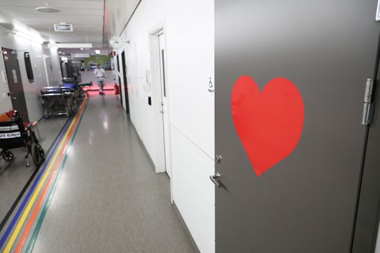 Red Heart Emergency Room University Hospital Editorial Stock Photo ...