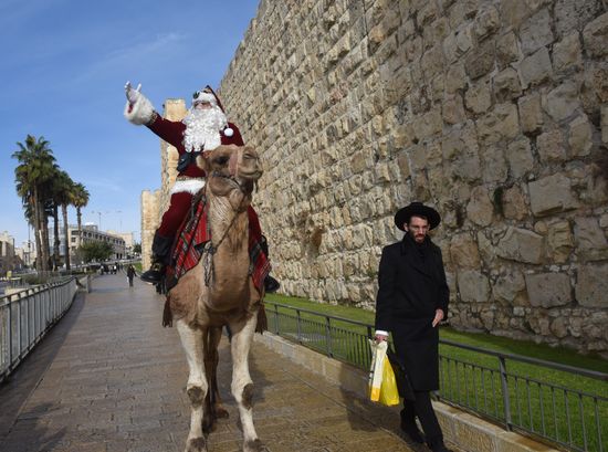 Palestinian Christian Issa Kassissieh Dressed Santa Editorial Stock ...