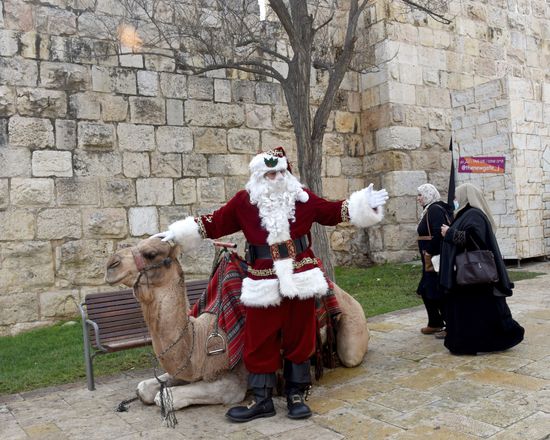 Palestinian Christian Issa Kassissieh Dressed Santa Editorial Stock ...