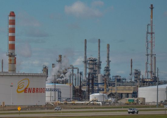 Enbridge Terminal Pipelines Next Suncor Energy Editorial Stock Photo ...