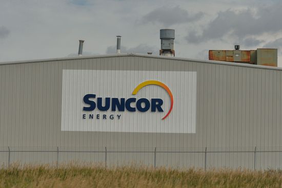 Logo Suncor Energy Suncor Edmonton Refinery Editorial Stock Photo ...