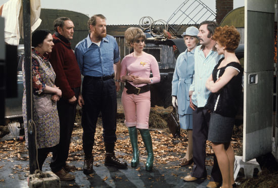 Queenie Watts Arthur Mullard L James - Foto de stock de contenido ...