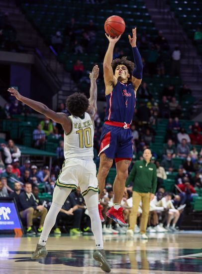 Florida Atlantic Owls Guard Bryan Greenlee Editorial Stock Photo ...