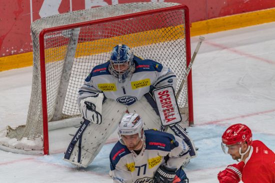 Lausanne Switzerland 01162022 Benjamin Conz Goalkeeper Editorial Stock ...