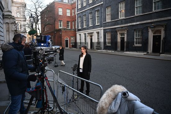 Media Stand Outside N10 Downing Street Editorial Stock Photo - Stock ...