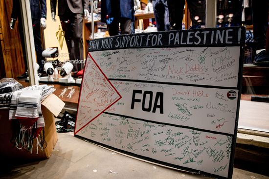 Placard Seen Signatures General Public Mps Editorial Stock Photo ...
