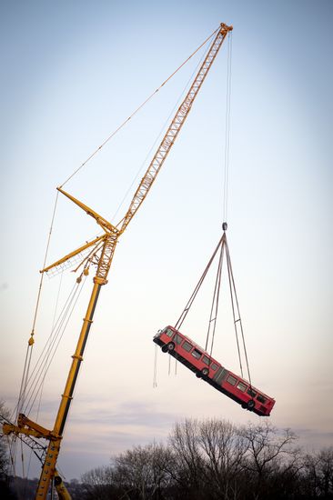 Crane Lifts 60 Foot Long Articulated Editorial Stock Photo - Stock ...