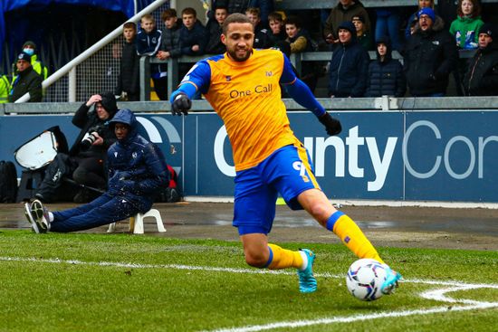 Mansfield Towns Jordan Bowery Crosses Ball Editorial Stock Photo ...