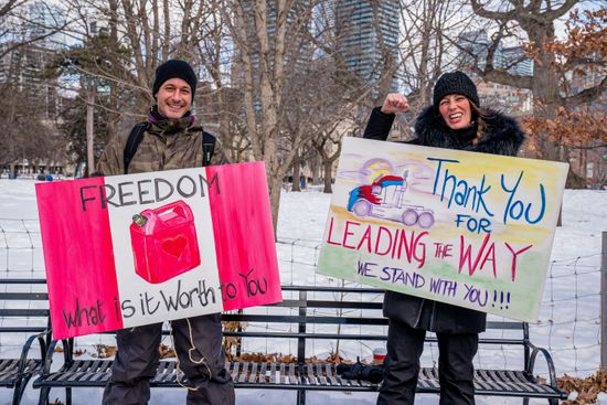 Protesters Hold Signs Support Freedom Convoy Editorial Stock Photo ...