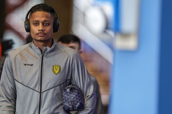 Michael Mancienne 38 Burton Albion Arrives Editorial Stock Photo ...