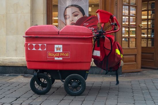 Royal Mail Cart Windsor Postal Workers Editorial Stock Photo - Stock ...