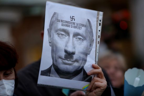Poster Depicting Vladimir Putin Hitlers Moustache - Foto de stock de ...