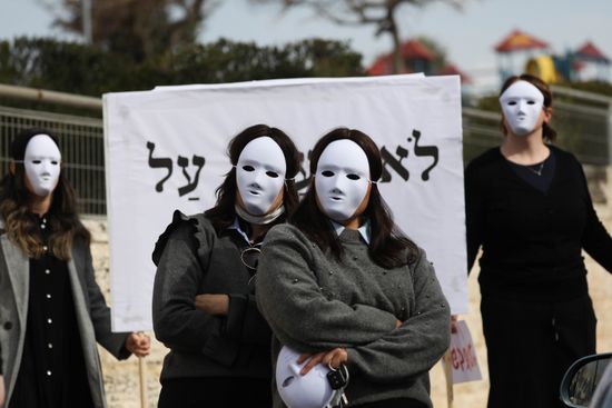 Ultra Orthodox Jewish Women Wear Masks Editorial Stock Photo - Stock ...