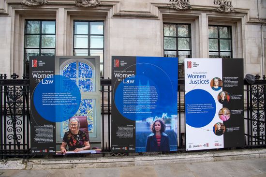 Banners On Railings Outside Supreme Court Editorial Stock Photo - Stock ...