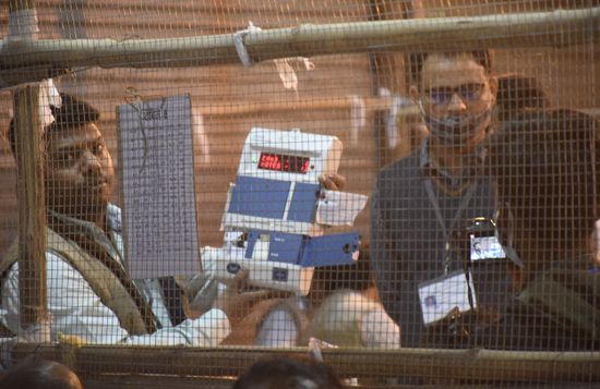 Polling Official Shows Control Unit Evm Editorial Stock Photo - Stock ...