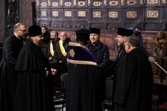 Representatives Different Religious Communities Seen Cathedral ...