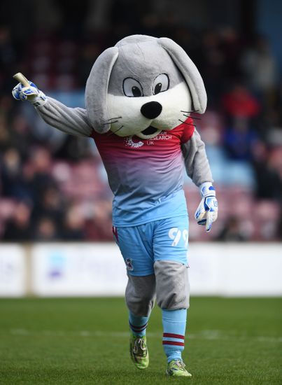 Scunthorpe United Mascot Scunny Bunny Editorial Stock Photo - Stock ...