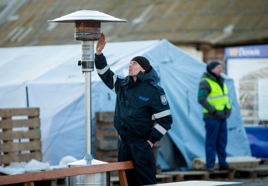 Police Officer Heats His Hands Refugees Editorial Stock Photo - Stock ...