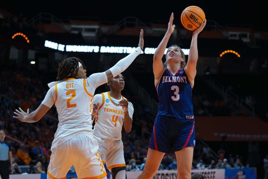 Madison Bartley 3 Belmont Bruins Shoots Editorial Stock Photo - Stock ...