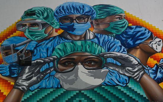Mural Medical Workers Painted Outside Hospital Editorial Stock Photo ...