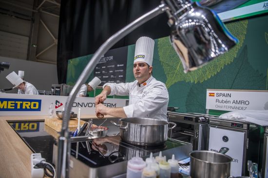 Chef Ruben Amro Spain Prepares Dish Editorial Stock Photo - Stock Image ...